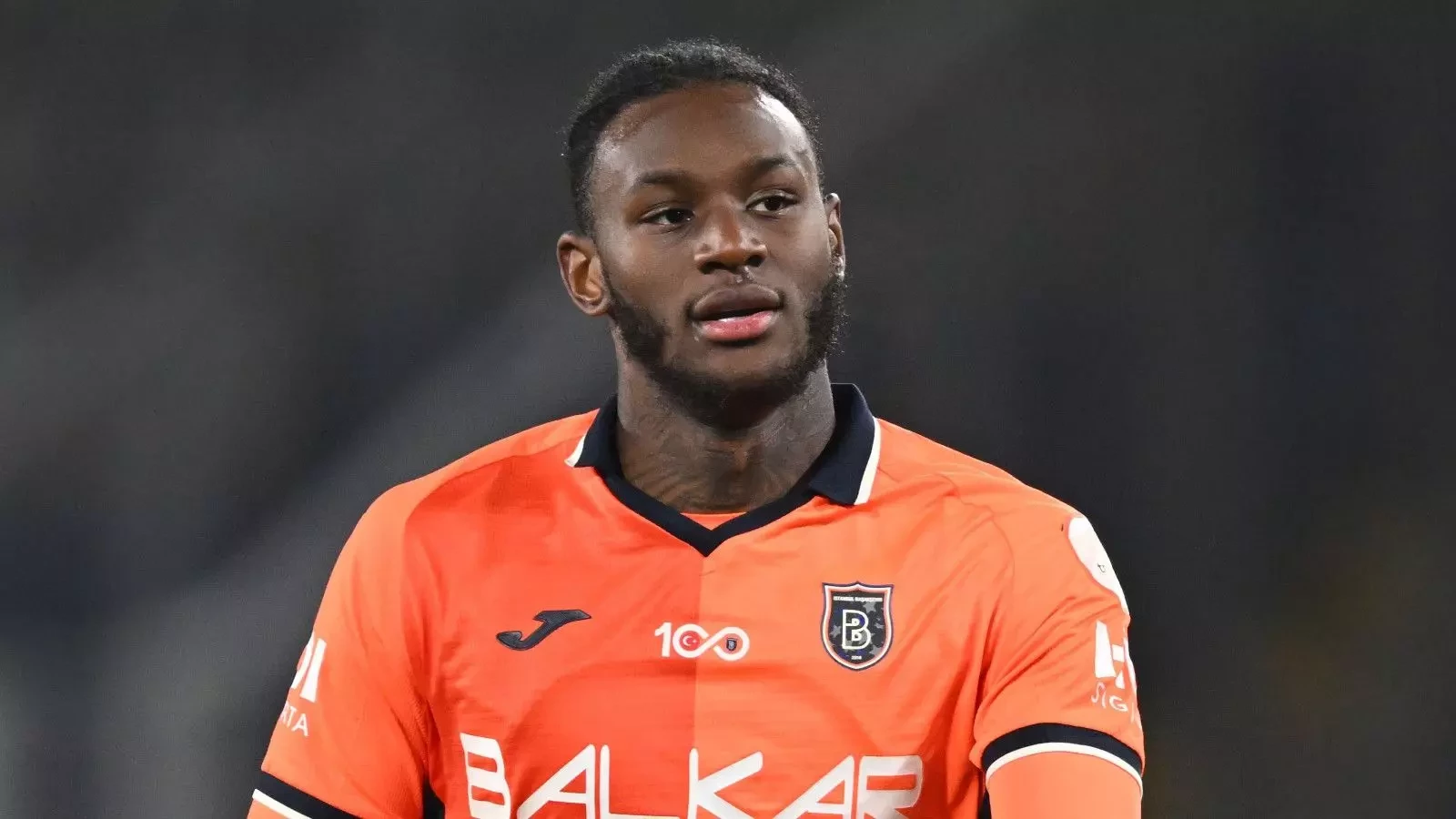 Galatasaray’dan Opoku Hamlesi: Başakşehir 9 Milyon Euro Talep Etti – Medyanın 50 Tonu